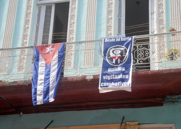 En fotos: Preparativos para celebrar el 61 aniversario de los CDR ...